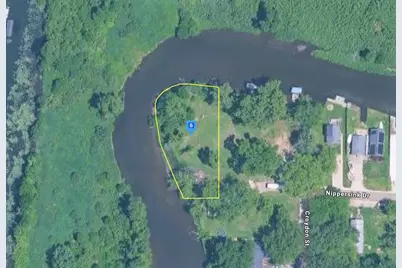 1330 Nippersink Dr, Spring Grove, IL 60081 - MLS 12479861 - Coldwell Banker