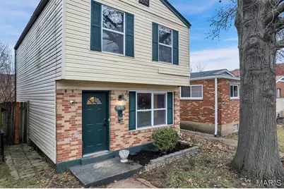 3426 Nebraska Ave, Saint Louis, MO 63118 - MLS 25082334 - Coldwell Banker