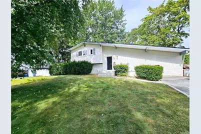 120 W Court Dr, Centereach, NY 11720 - MLS L3577941 - Coldwell Banker