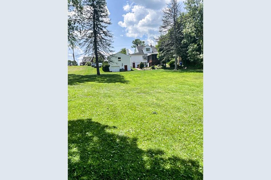 1955 Ridge Rd Ext, Economy, PA 15003 - MLS 1613875 - Coldwell Banker