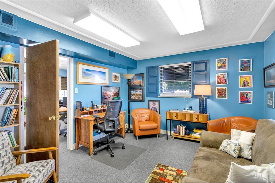 293 Pinney St, Rochester, PA 15074 - MLS 1625533 - Coldwell Banker