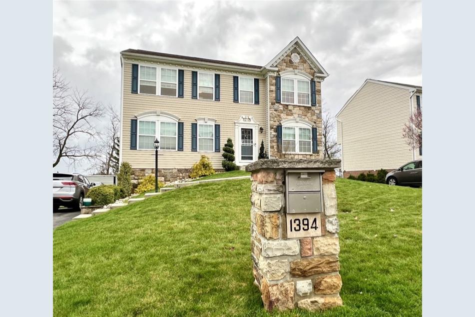 1394 Lucia Dr, Canonsburg, PA 15317 - MLS 1647298 - Coldwell Banker