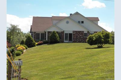 45-2 Acampora Dr, Wallkill, NY 12589 - MLS H6241007 - Coldwell Banker