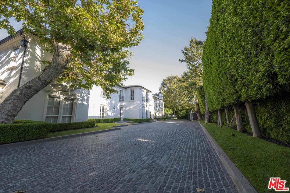 200 S Mapleton Dr, Los Angeles, CA 90024 - MLS 24-437007 - Coldwell Banker