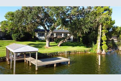 1212 Lake Point Dr, Lakeland, FL 33813 - MLS L4936746 - Coldwell Banker