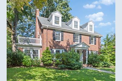 9 Larch Rd, Newton, MA 02468 - MLS 73162335 - Coldwell Banker