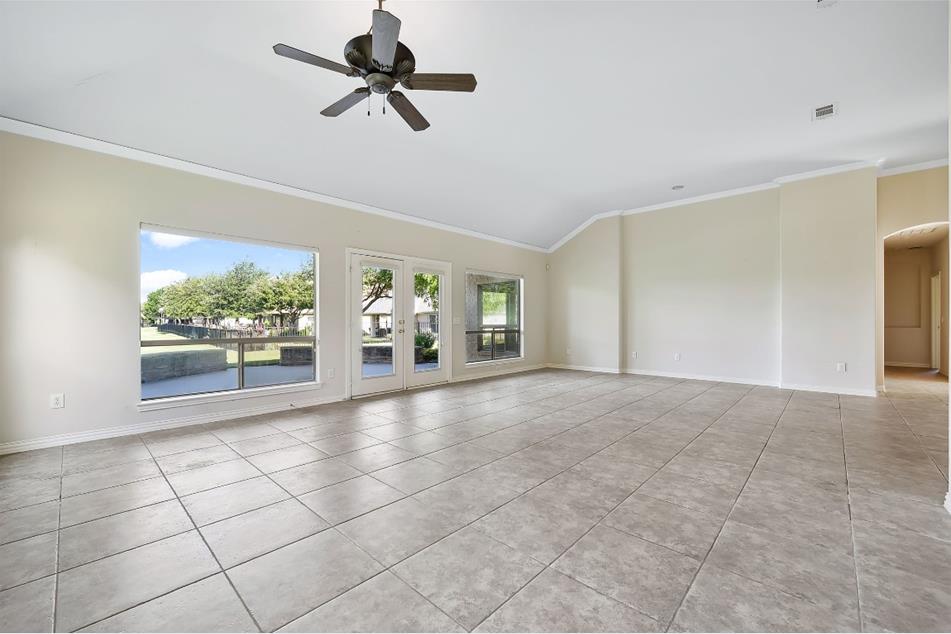 9112 Grandview Dr, Denton, TX 76207 - MLS 20591944 - Coldwell Banker