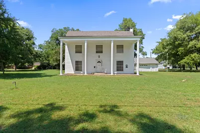 260 S Main St, Detroit, TX 75436 - MLS 21012608 - Coldwell Banker
