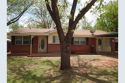 3733 Laurel Dr, Abilene, TX 79603 - MLS 20298439 - Coldwell Banker