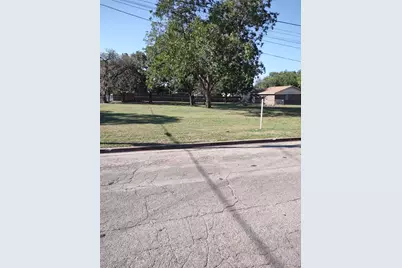 507-509 W Pecan St, West, TX 76691 - MLS 20443380 - Coldwell Banker