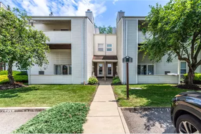 2207 Kenzie Dr, Robinson Twp, PA 15205 - MLS 1709369 - Coldwell Banker