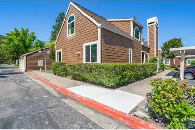 2706 Lakeview Dr, Santa Rosa, CA 95405 - MLS 326045882 - Coldwell Banker