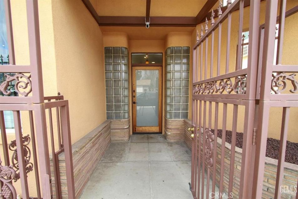 2021 19th St, Bakersfield, CA 93301 - MLS SR24059034 - Coldwell Banker