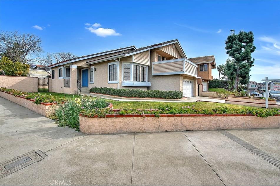 74 Rainbow Ridge Rd, Phillips Ranch, CA 91766 - MLS TR24012786 ...