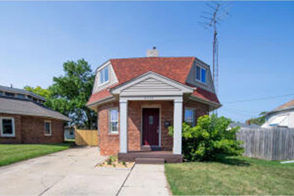 2016 Rapids Dr, Racine, WI 53404 - MLS 1844210 - Coldwell Banker