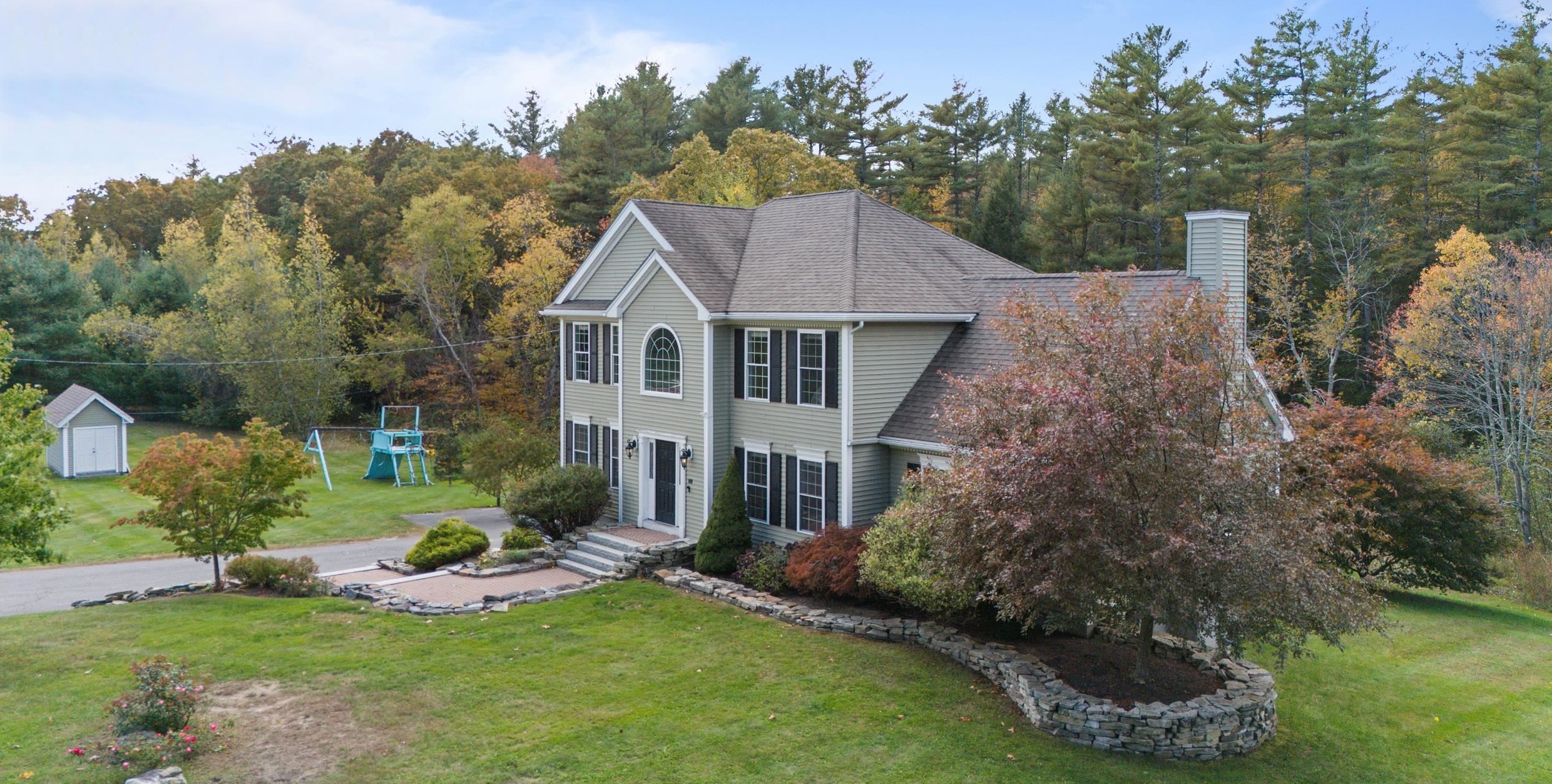 100 Old Chester Rd, Derry, NH 03038 - MLS 5018465 - Coldwell Banker