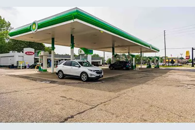 2836 E Waterloo Rd, Akron, OH 44312 - MLS 225020729 - Coldwell Banker