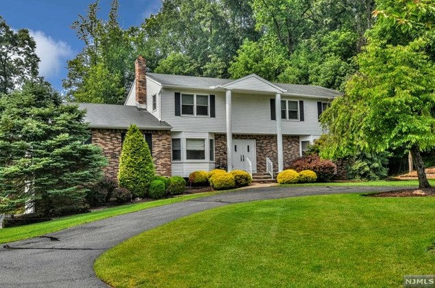 395 Faletti Cir, River Vale Township, NJ 07675 - MLS 23017559 ...