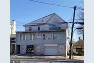 14 West Ave, Woodstown, NJ 08098 - MLS NJSA2009324 - Coldwell Banker