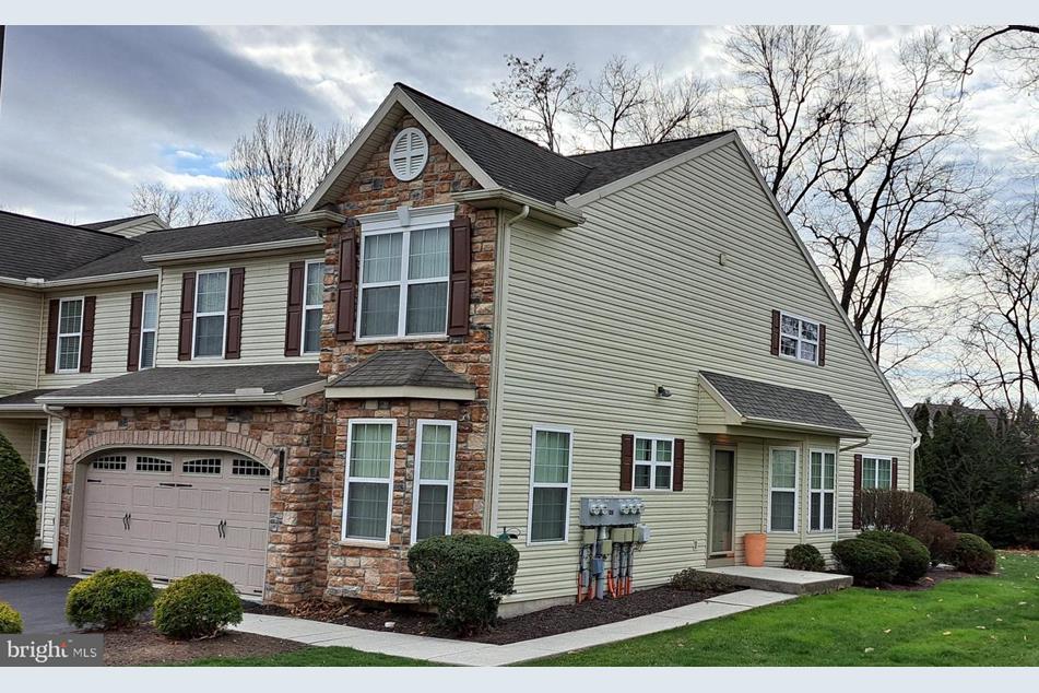 109 Pin Oak Ct #5, Mechanicsburg, PA 17050 - MLS PACB2029166 - Coldwell ...