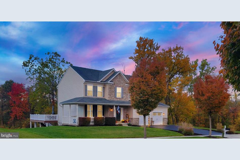 142 Stonebridge Dr, Dillsburg, PA 17019 - MLS PAYK2057230 - Coldwell Banker