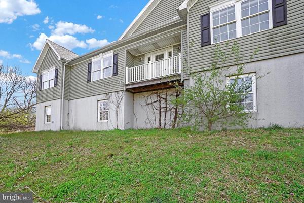 1815 Woodberry Rd, York, PA 17408 - MLS PAYK2058152 - Coldwell Banker