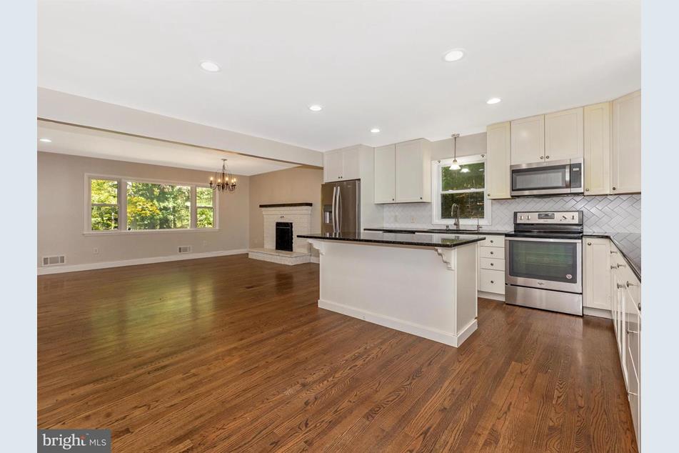 12133 Pleasant Walk Rd, Myersville, MD 21773 - MLS MDFR2040404 ...