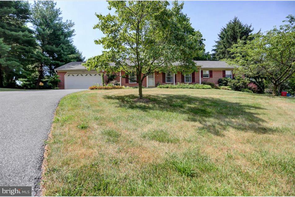 19605 Granada Ct, Hagerstown, MD 21742 - MLS MDWA2022770 - Coldwell Banker