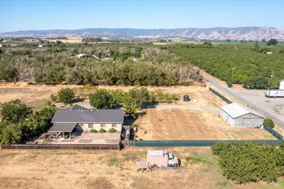 4720 Baker Rd, Winters, CA 95694 - MLS 324050354 - Coldwell Banker