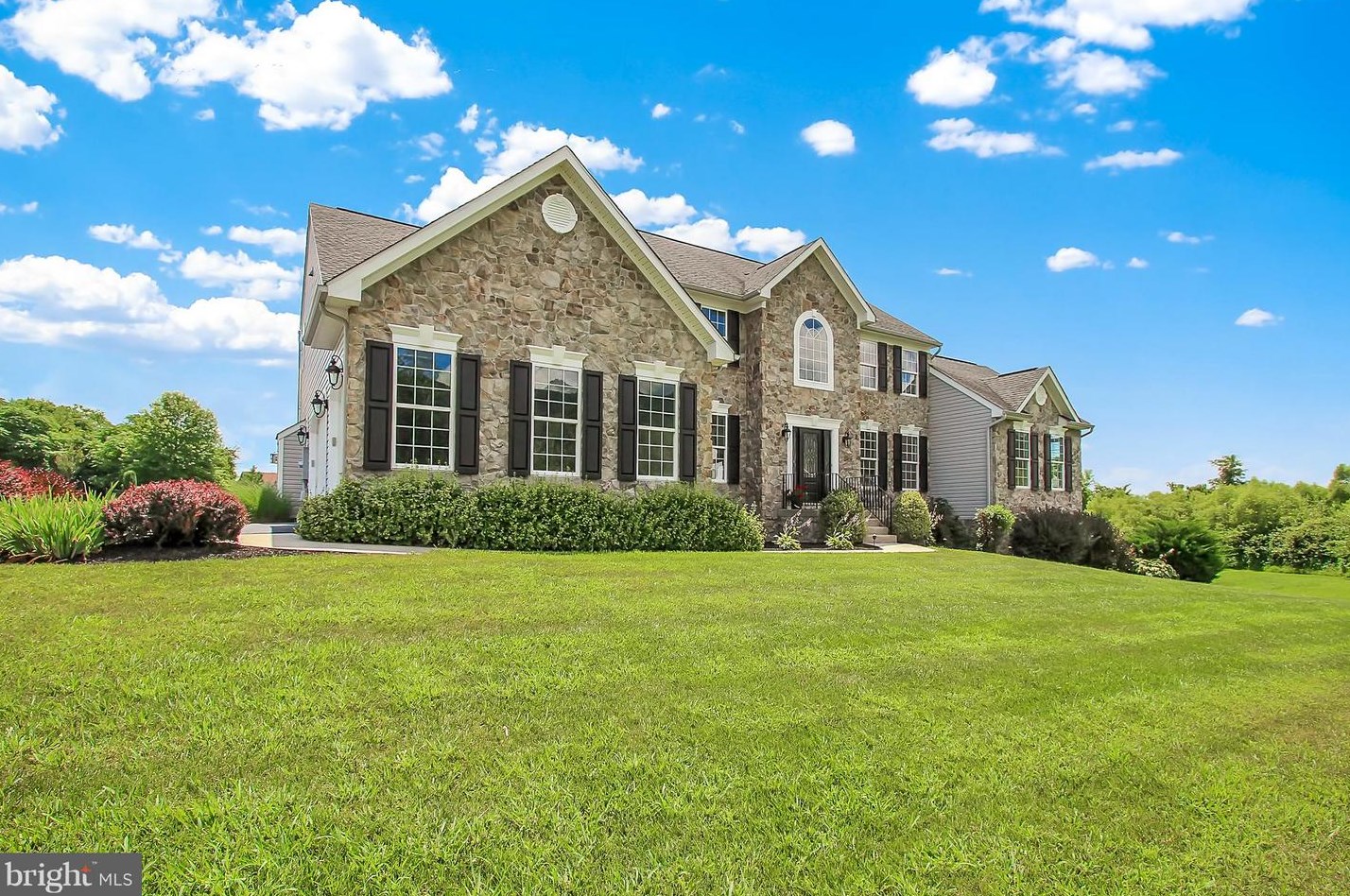 1206 Apple Way, Saint Thomas, PA 17252 - MLS 1008256258 - Coldwell Banker