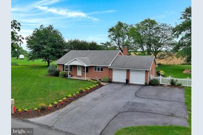 1800 Colebrook Rd, Lebanon, PA 17042 - MLS PALN2010488 - Coldwell Banker